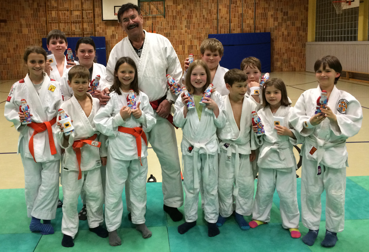 Weihnachtstraining mit viel Spiel und Spaß | Turnverein Pforzheim 1834 e.V.